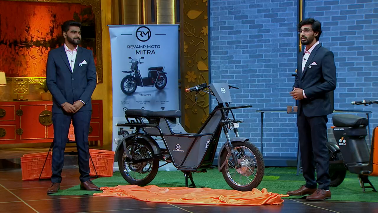 Shark Tank India Episode: Revamp Moto bring EV Utility Bike Mitra and ...